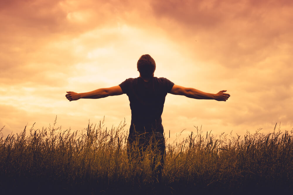 Eres valiente porque regresaste al lugar donde te rompieron el corazón ...