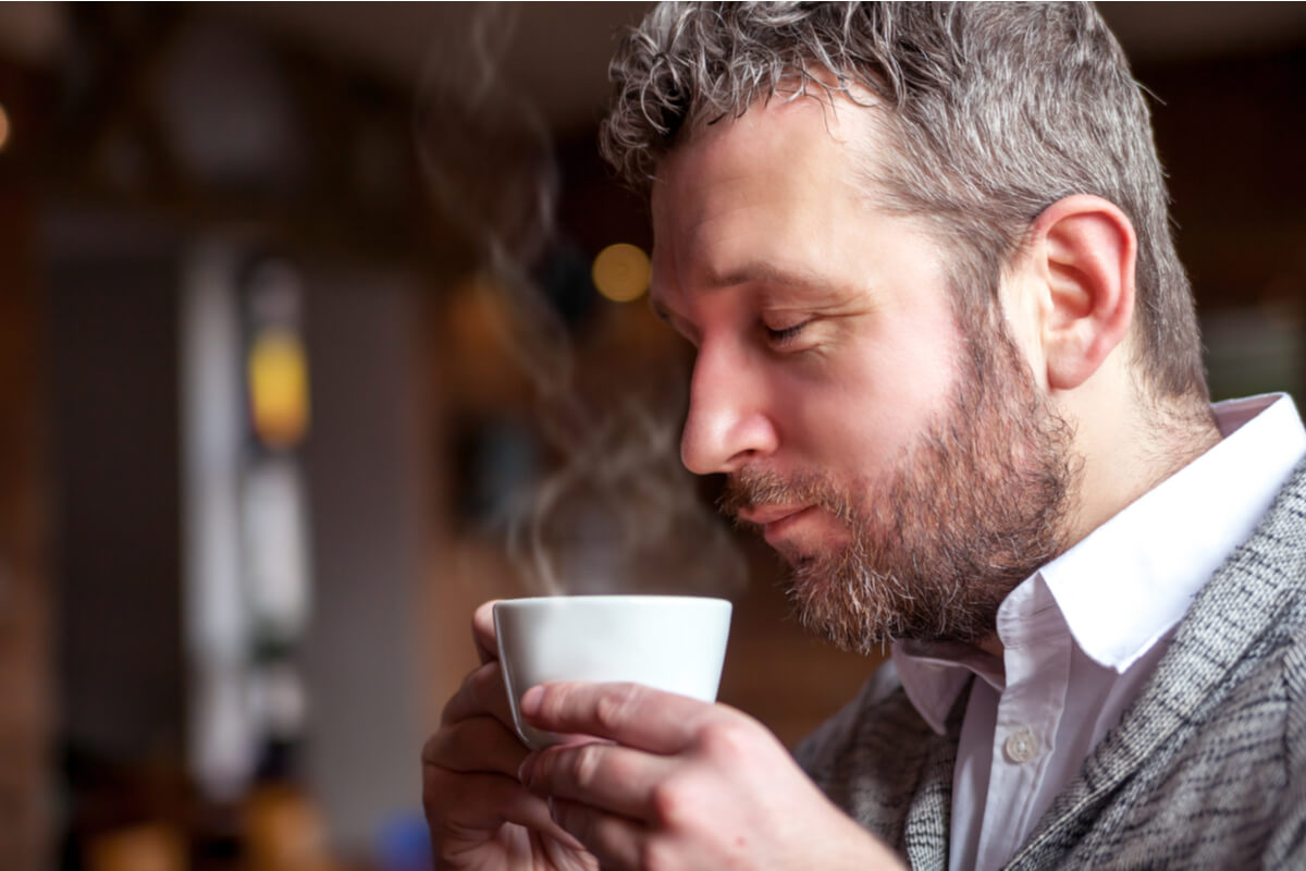 El olor a café estimula el cerebro y mejora los procesos cognitivos