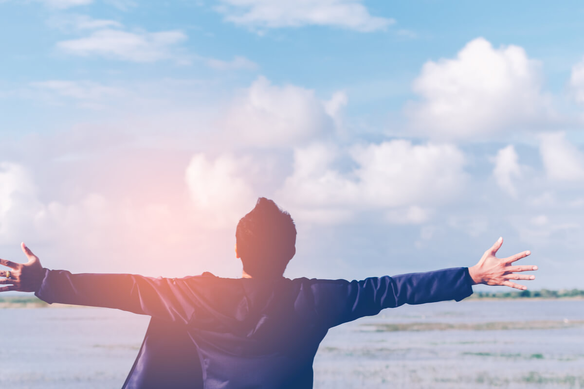 La diferencia entre sentirse bien y ser feliz - La Mente es Maravillosa