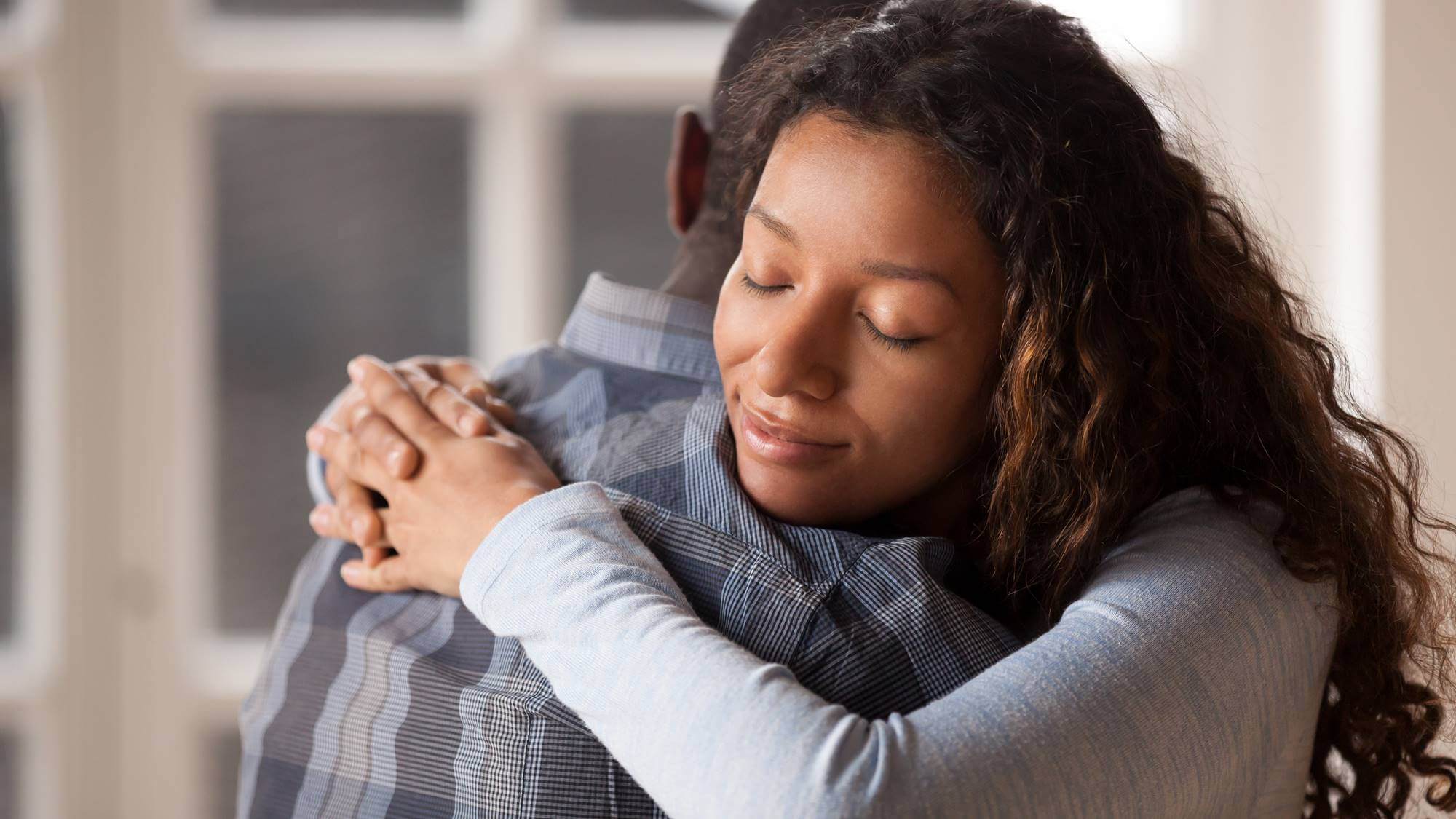 ¿cómo Dar Apoyo Emocional A Mi Pareja En Un Momento … Muybuenas Es