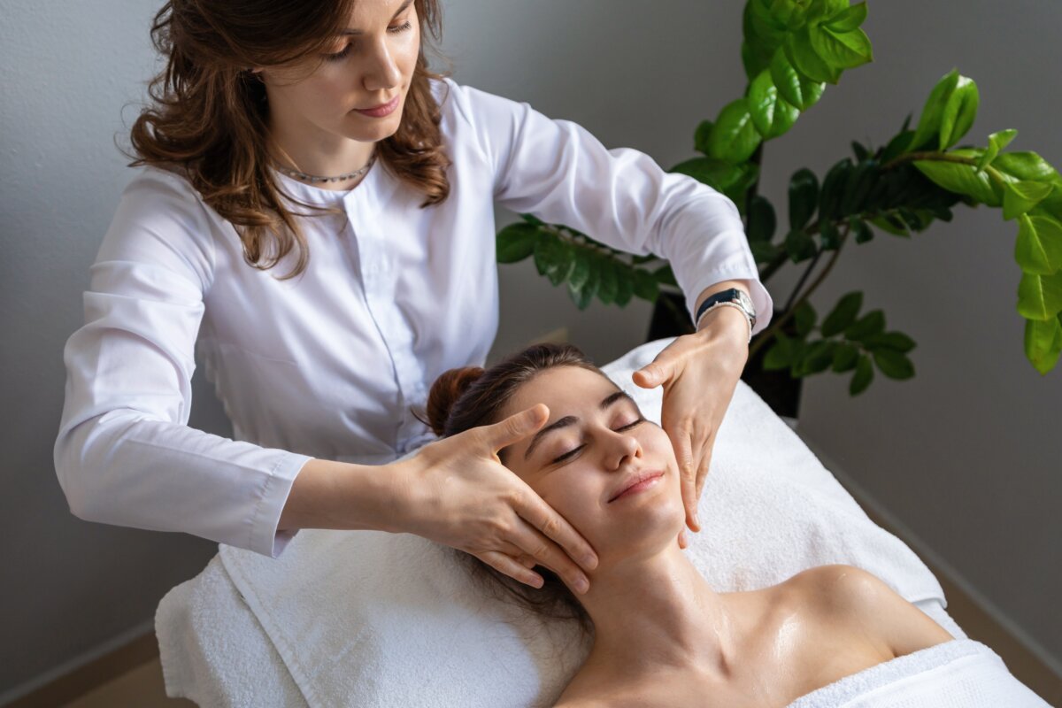 ¿Cómo hacer la técnica del «tapping»?